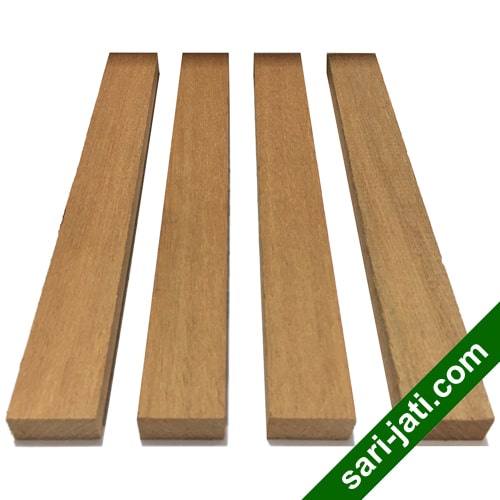 Harga Lis Kotak Persegi Panjang 1.5x3 cm SRM 1530 HMR Kayu Meranti Kamper
