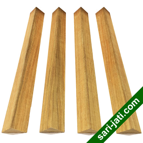 Harga Lis Segitiga Sama Sisi 1x2 cm STM 1020 HMR Kayu Rimba Mahoni Sungkai